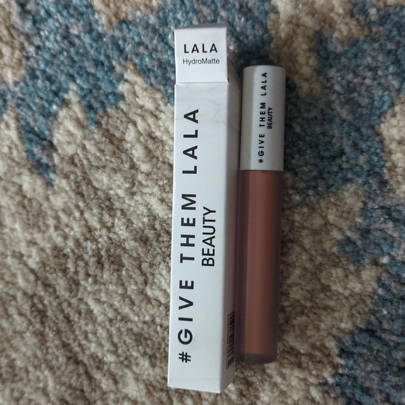 Give Them Lala | Makeup | Give Them Lala Hydromatte Lippie | Poshmark